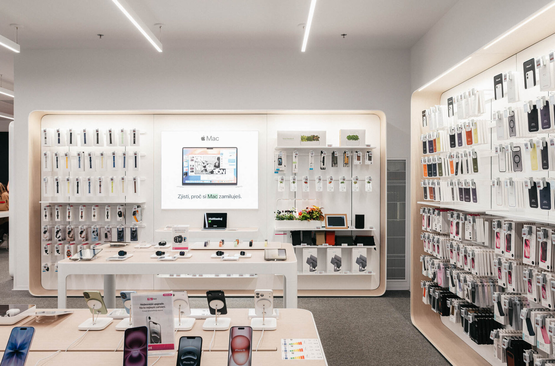 IWANT APPLE PREMIUM PARTNER | IGY České Budějovice