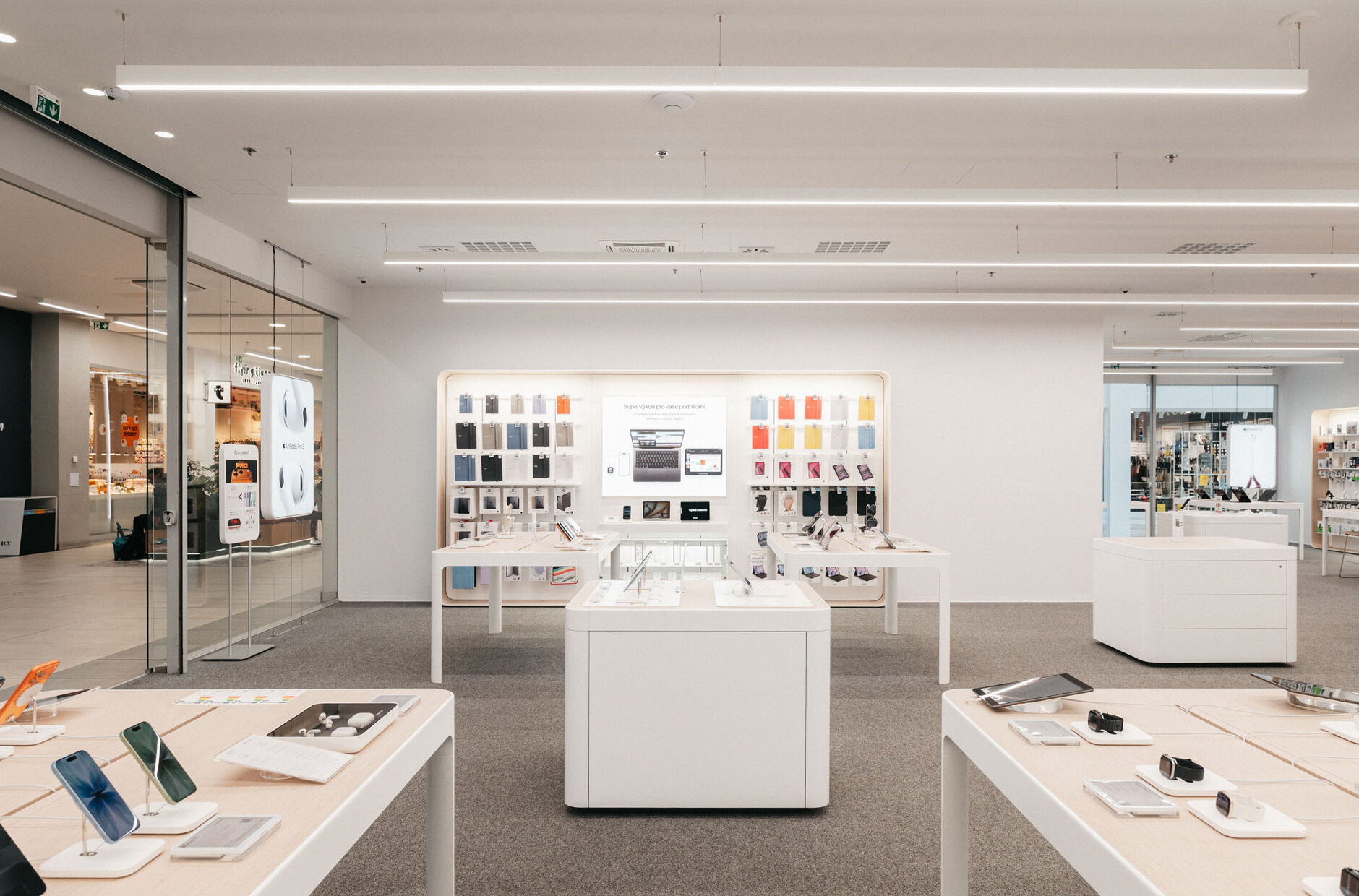IWANT APPLE PREMIUM PARTNER | IGY České Budějovice